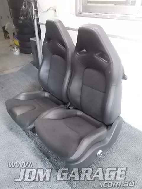 R35 GTR Black Front Seats Pair - JDM Garage Australia