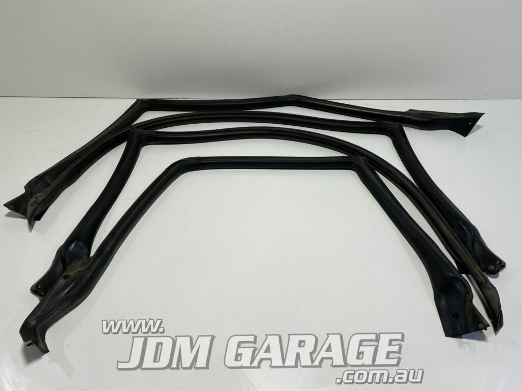 R32 Sedan Window Rubbers Seals - JDM Garage Australia