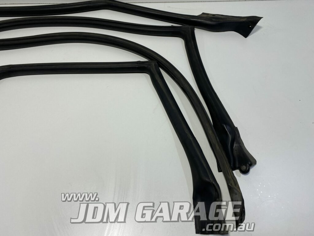 R32 Sedan Window Rubbers Seals - JDM Garage Australia