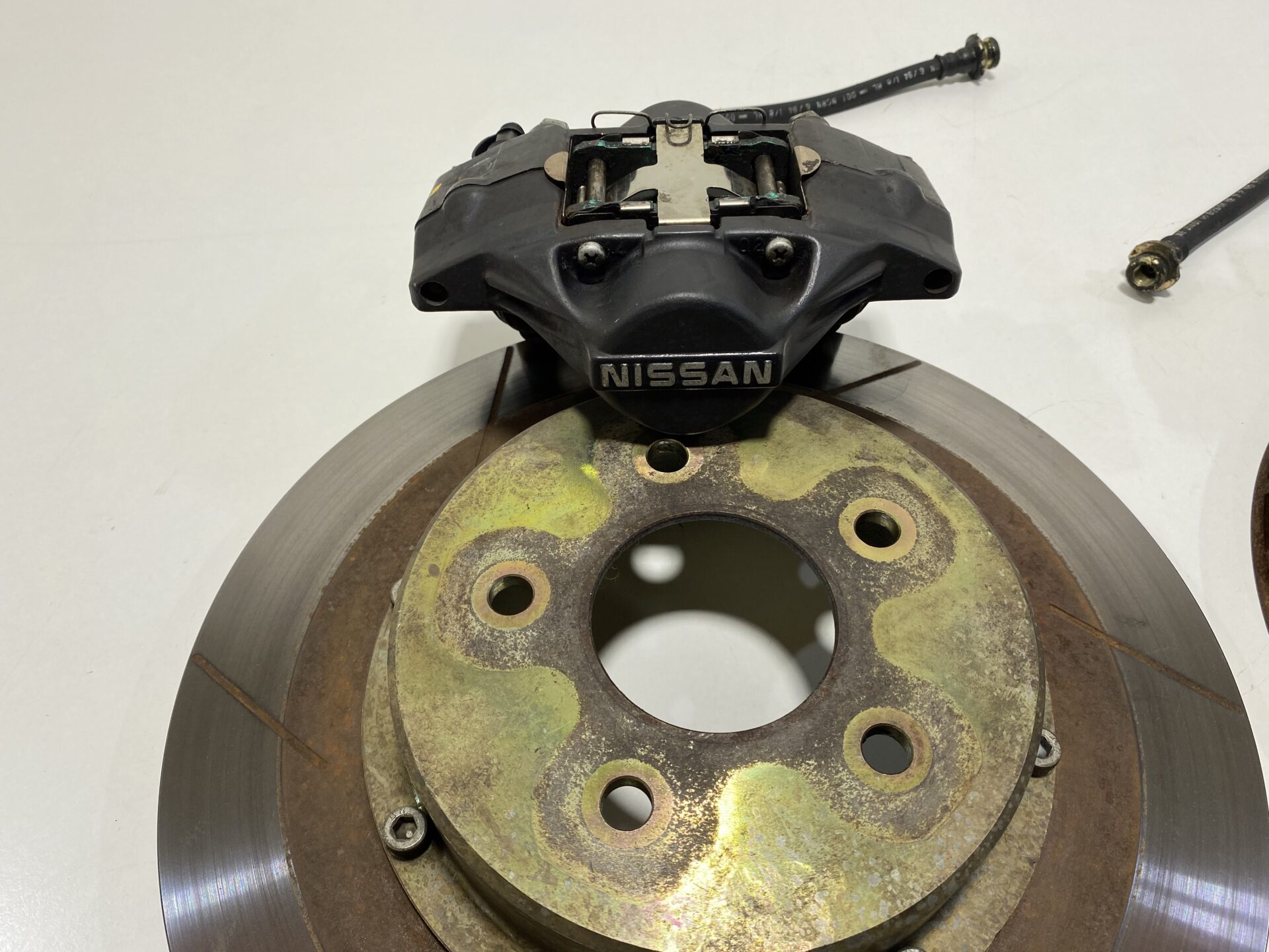 R32 GTR Rear Calipers with 330mm Slotted Rotors - JDM Garage Australia