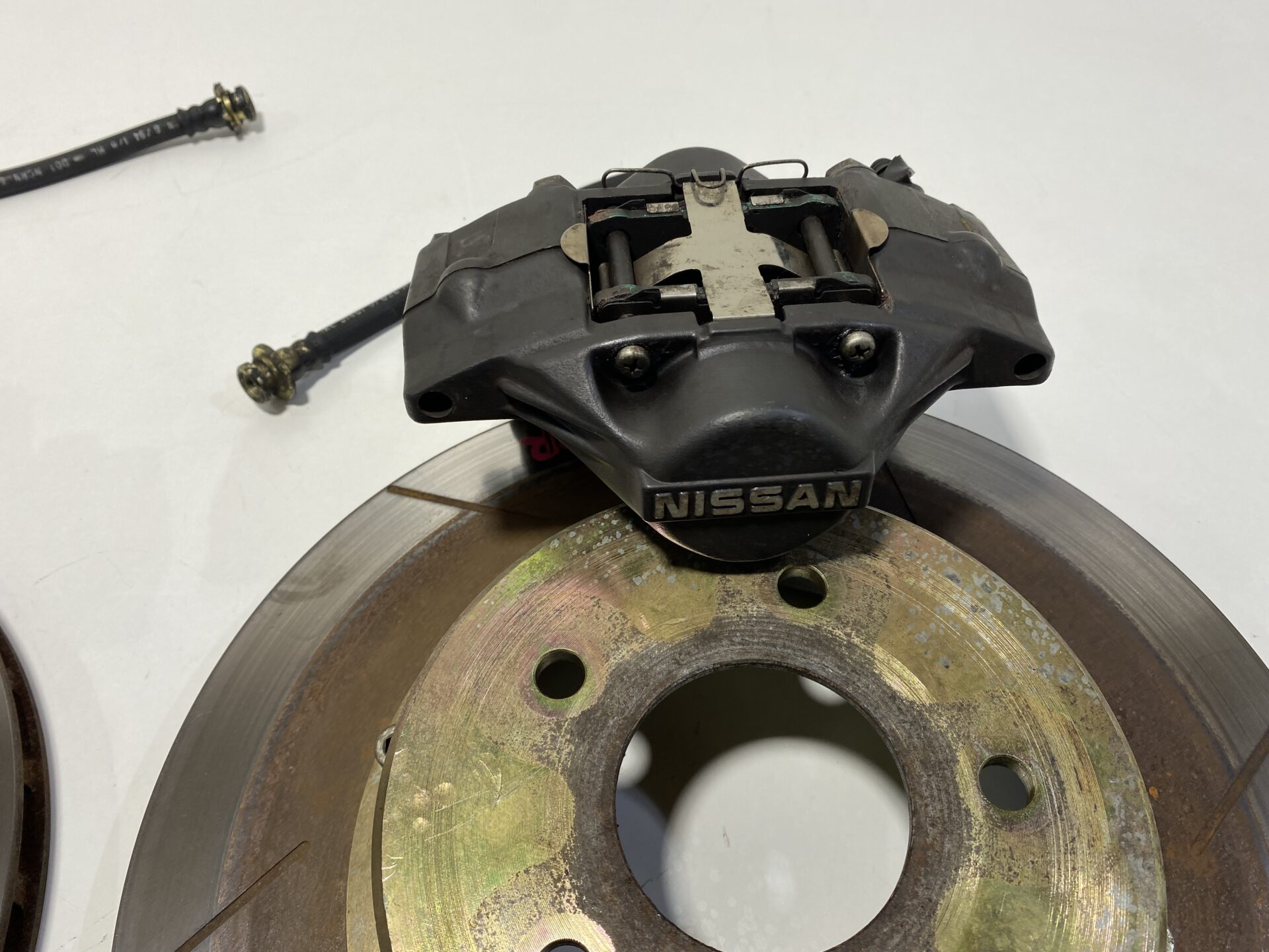 R32 GTR Rear Calipers with 330mm Slotted Rotors - JDM Garage Australia