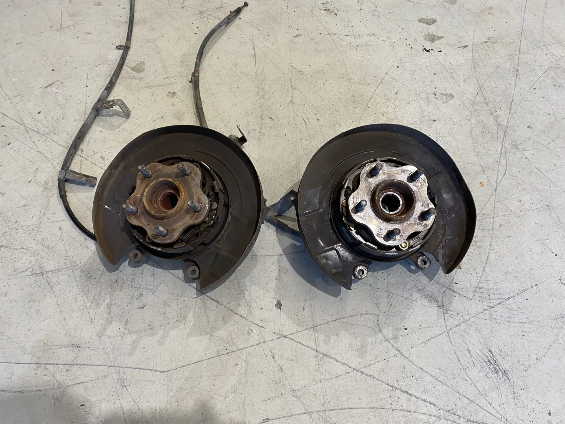 R33 GTST Rear Hubs and Knuckles - JDM Garage Australia