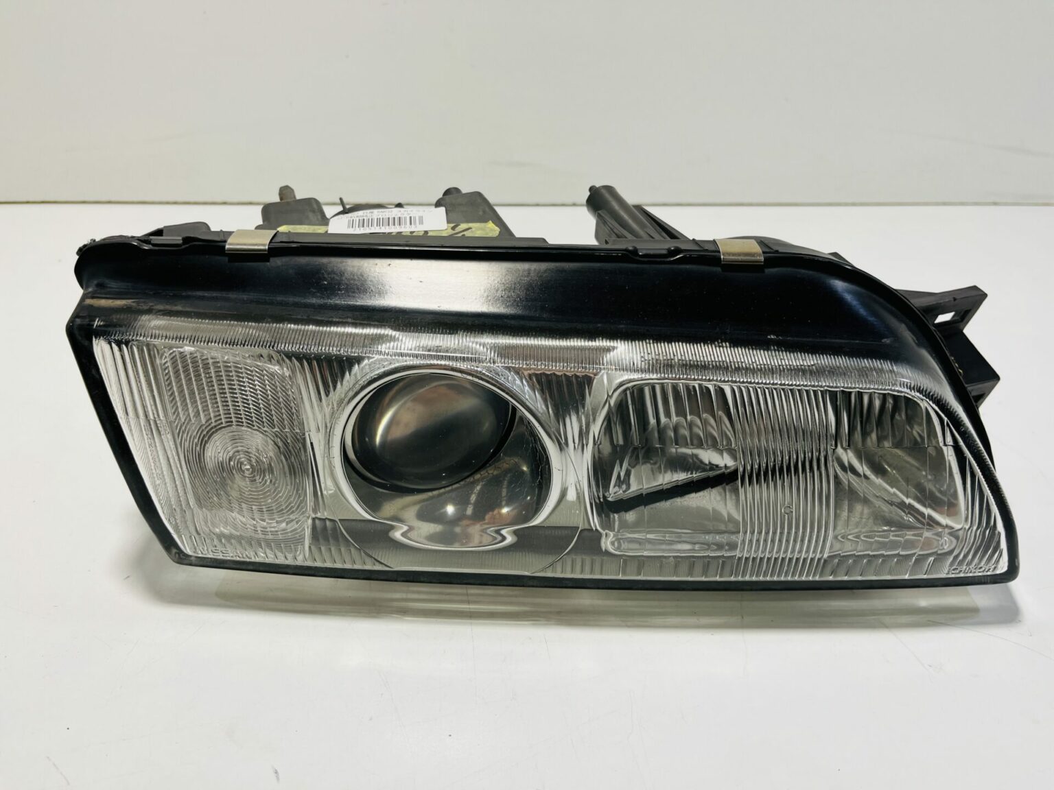 R32 Drivers Side Headlight - JDM Garage Australia