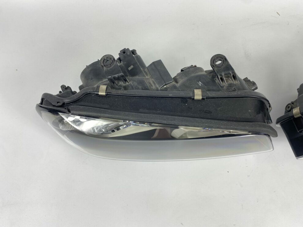 R34 GTR Xenon Headlights Series 1 Pair - JDM Garage Australia