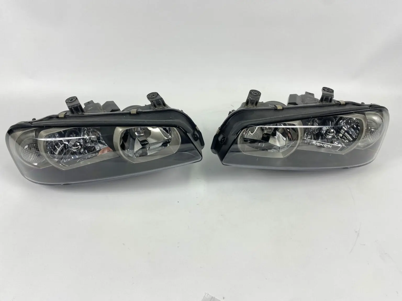 R34 GTR Xenon Headlights Series 1 Pair - JDM Garage Australia