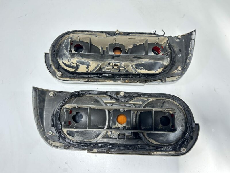 R32 Tail Lights Housing Pair - JDM Garage Australia