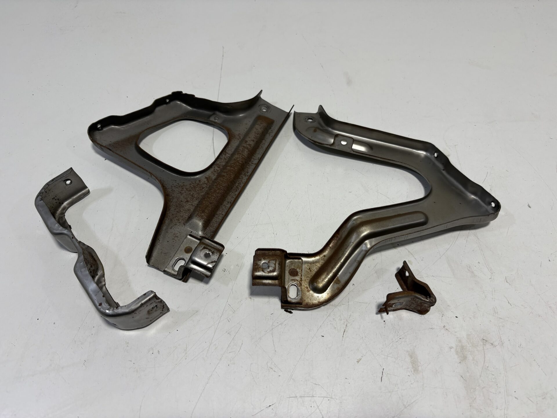 R32 GTR Centre Console Dash Brackets - JDM Garage Australia